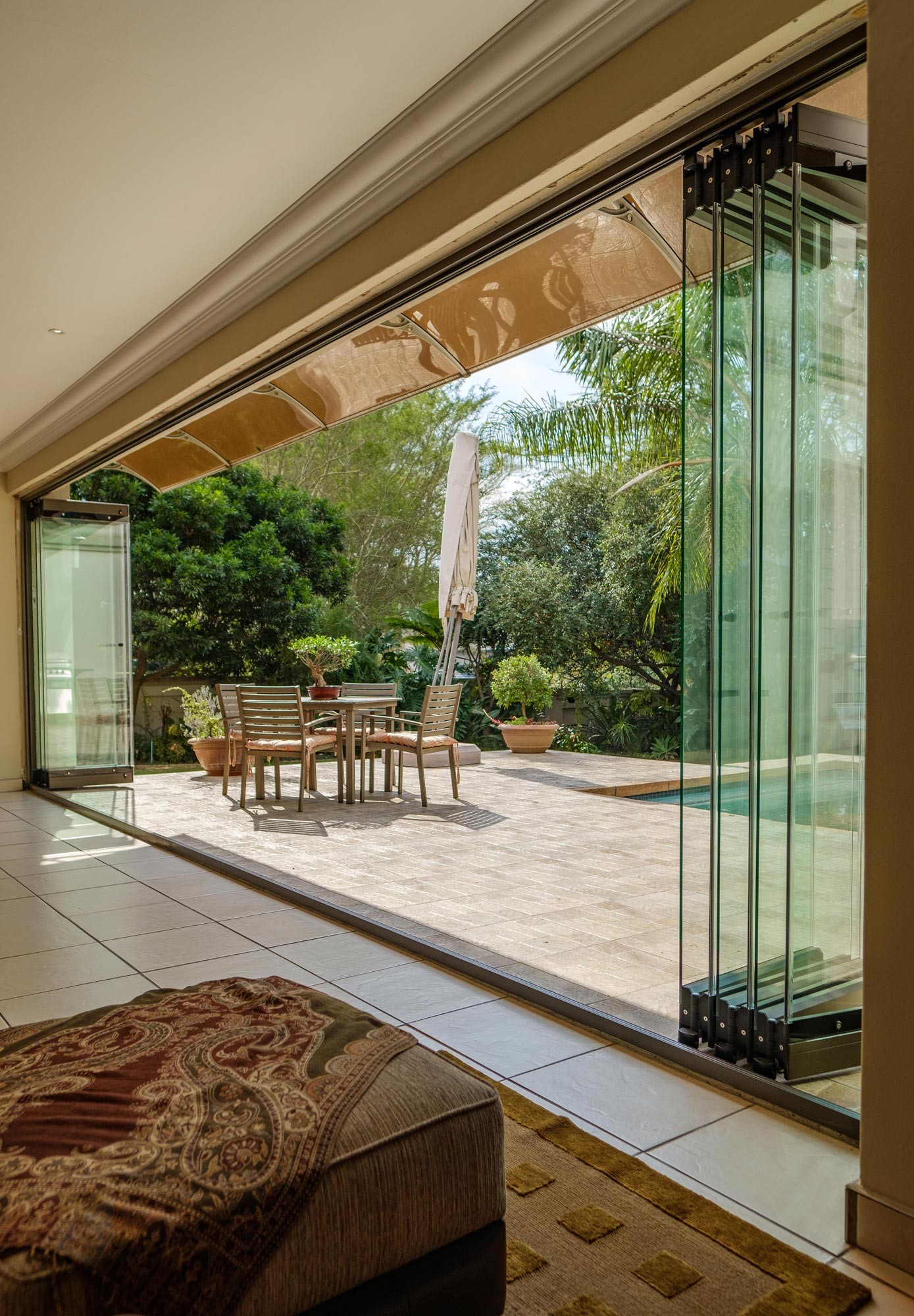 Vida Aluminium Frameless Folding Doors - Van Acht